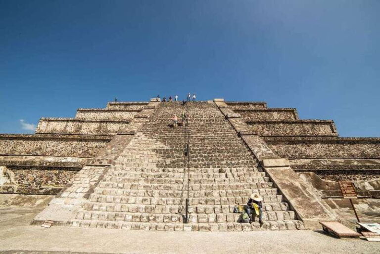 Teotihuacan Adventure: Private Tour & Lunch from Mexico City - Practical Tips for a Great Experience