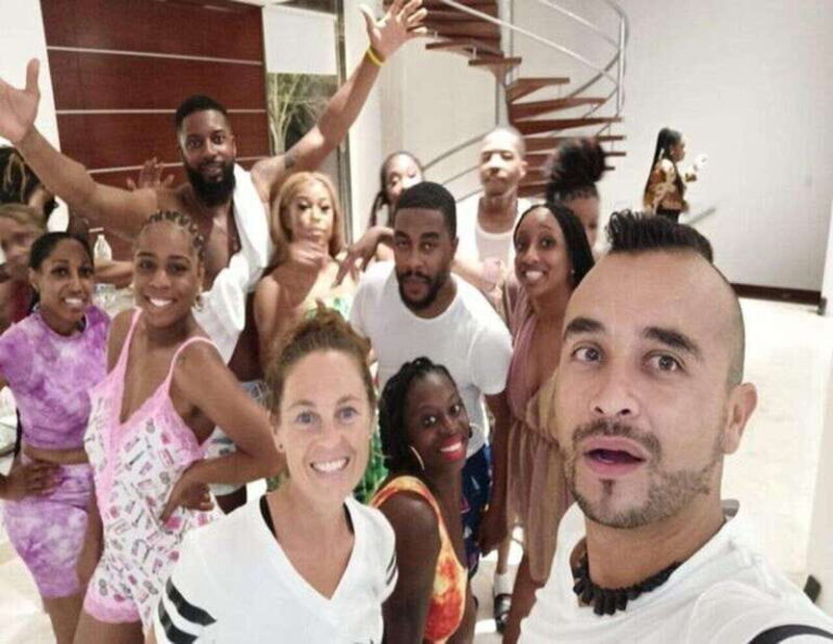 Tulum: Salsa/Bachata Group Class - The Instructor and Their Approach