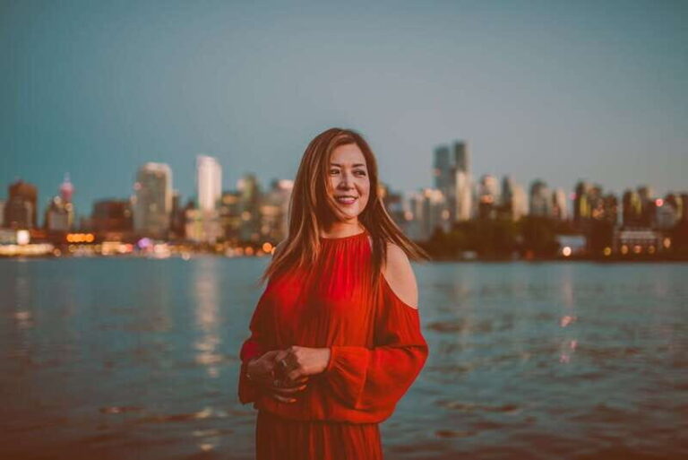 Vancouver: Personal Travel & Vacation Photographer - The Photographers: Local Experts with a Friendly Attitude